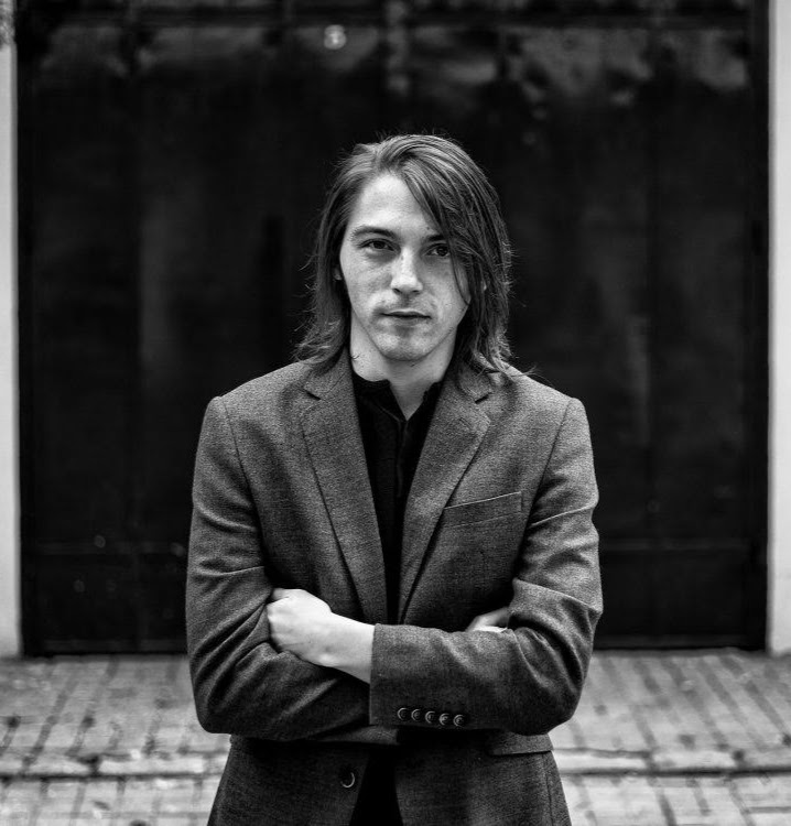 Crímenes del futuro, de Juan Soto Ivars | C